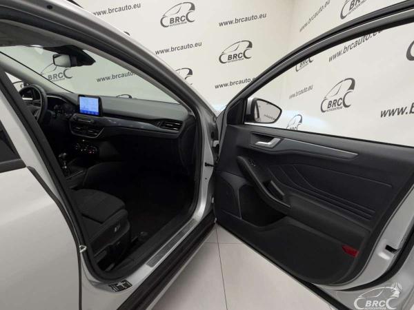 Grey Ford Focus 2020 in Vilnius, with an engine capacity of 1.50 L and mileage of 220 thousand km for 8300 €, photo 9 on AUTOMOTO.COM.LV