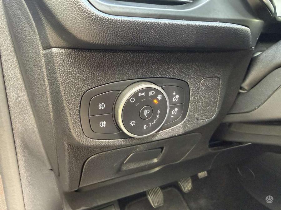 Grey Ford Focus 2020 in Taurage, with an engine capacity of 1.50 L and mileage of 194 thousand km for 6800 €, photo 16 on AUTOMOTO.COM.LV