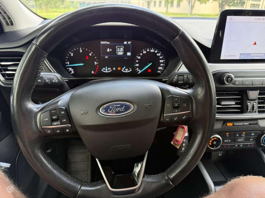 Grey Ford Focus 2020 in Taurage, with an engine capacity of 1.50 L and mileage of 194 thousand km for 6800 €, photo 18 on AUTOMOTO.COM.LV