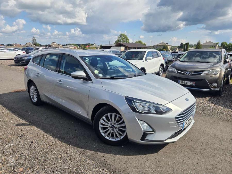 Grey Ford Focus 2020 in Taurage, with an engine capacity of 1.50 L and mileage of 290 thousand km for 7300 €, photo 3 on AUTOMOTO.COM.LV