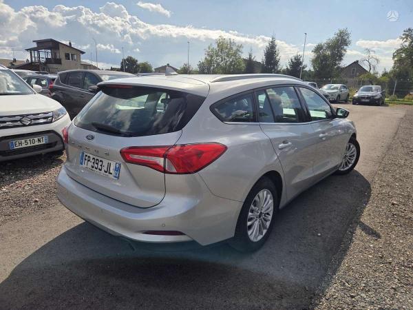 Grey Ford Focus 2020 in Taurage, with an engine capacity of 1.50 L and mileage of 290 thousand km for 7300 €, photo 3 on AUTOMOTO.COM.LV