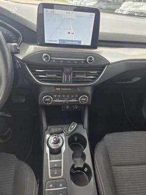 Grey Ford Focus 2020 in Taurage, with an engine capacity of 1.50 L and mileage of 290 thousand km for 7300 €, photo 13 on AUTOMOTO.COM.LV