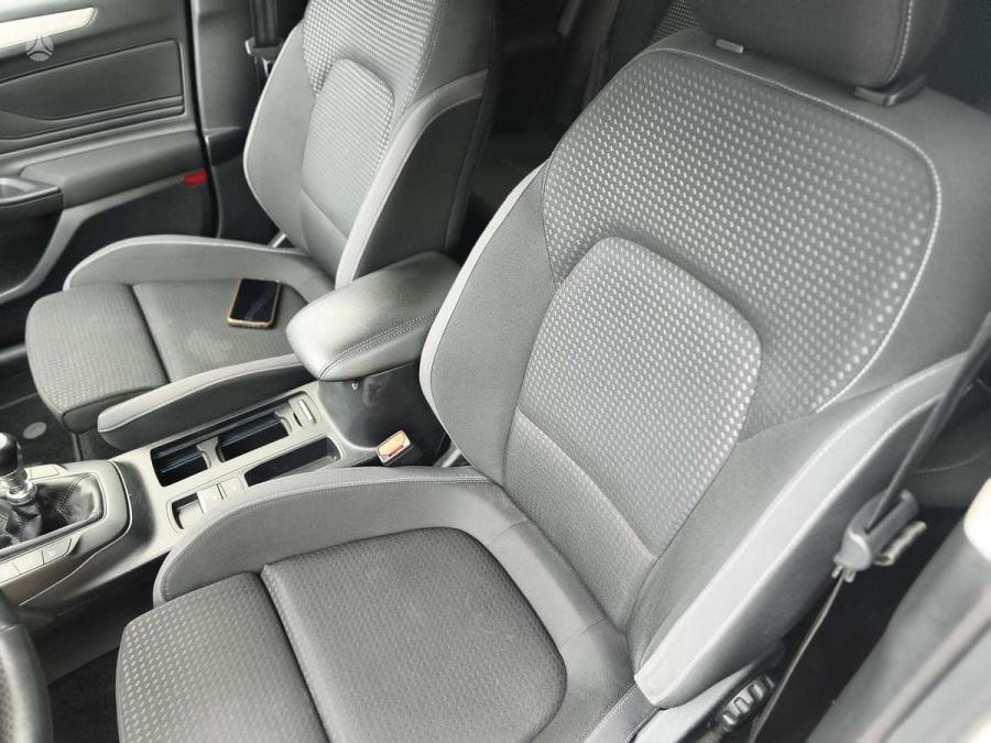 Grey Ford Focus 2020 in Utena, with an engine capacity of 2.00 L and mileage of 265 thousand km for 6500 €, photo 19 on AUTOMOTO.COM.LV