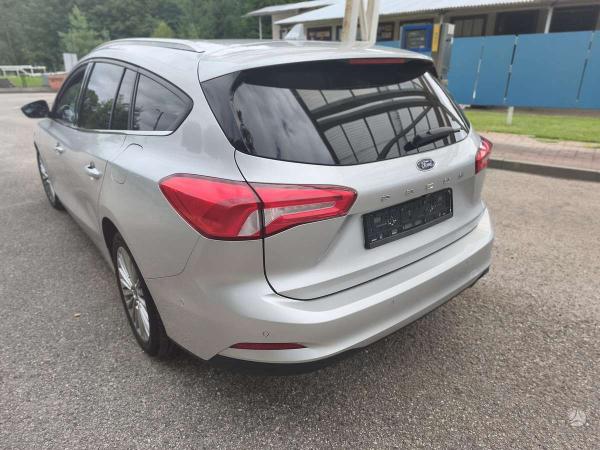 Ford Focus 2020 Utena vietnē Pelēks Ford Focus 2020 Utena, ar dzinēja tilpumu 2.00 L un nobraukumu 265 tūkst. km par 6500 €, foto 7 vietnē AUTOMOTO.COM.LV