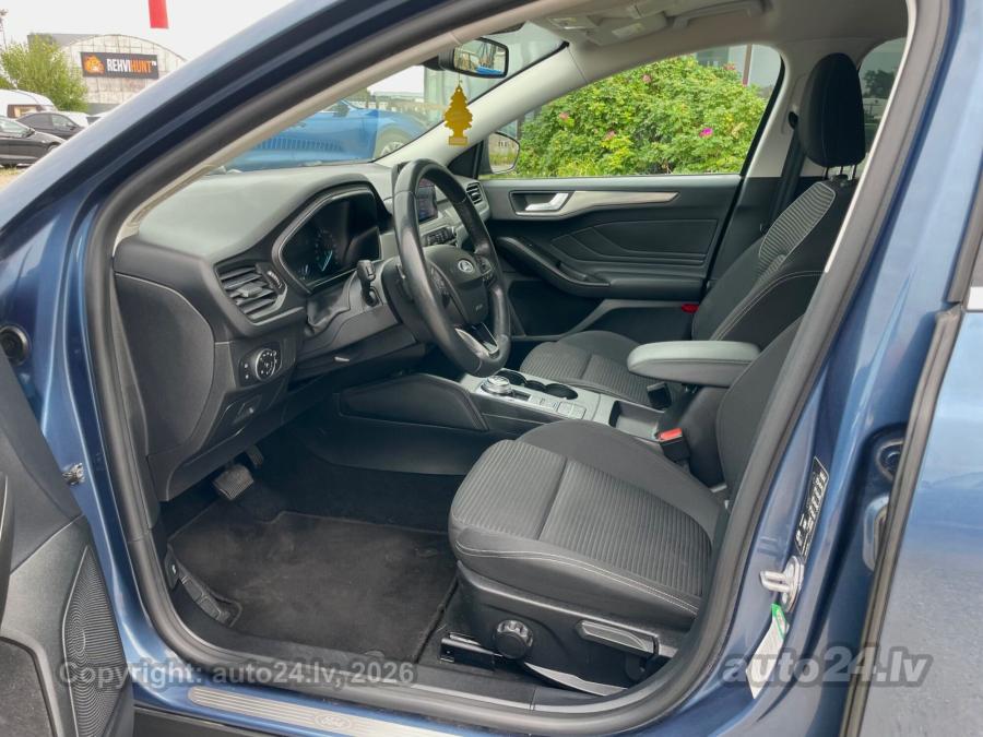 Grey Ford Focus 2020 in Tallinn, with an engine capacity of 2.00 L and mileage of 157 thousand km for 9999 €, photo 13 on AUTOMOTO.COM.LV