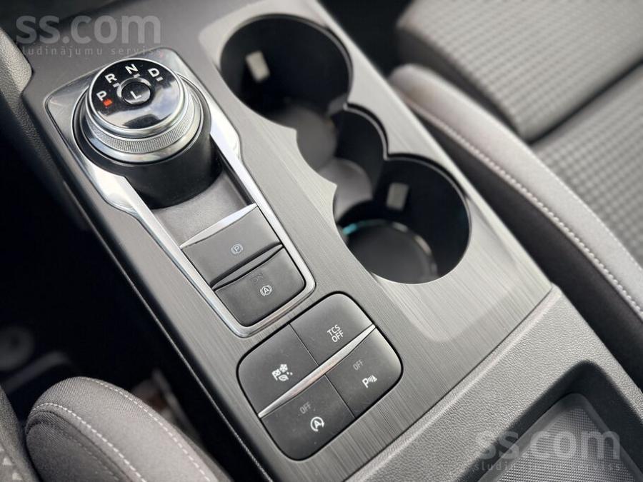 Pelēks Ford Focus 2020 Rīga, ar dzinēja tilpumu 1.50 L un nobraukumu 199 tūkst. km par 9995 €, foto 16 vietnē AUTOMOTO.COM.LV