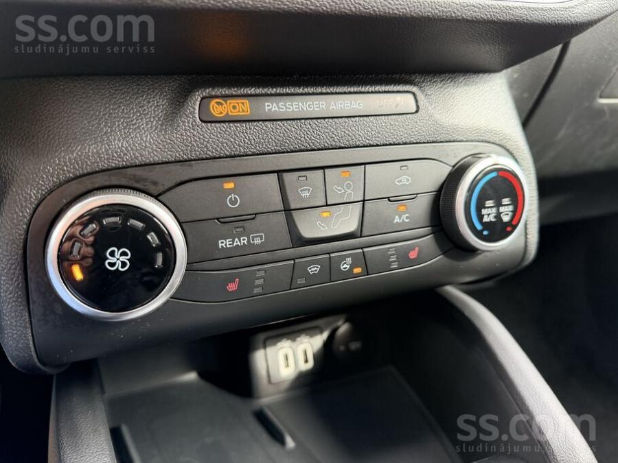 Pelēks Ford Focus 2020 Rīga, ar dzinēja tilpumu 1.50 L un nobraukumu 199 tūkst. km par 9995 €, foto 17 vietnē AUTOMOTO.COM.LV