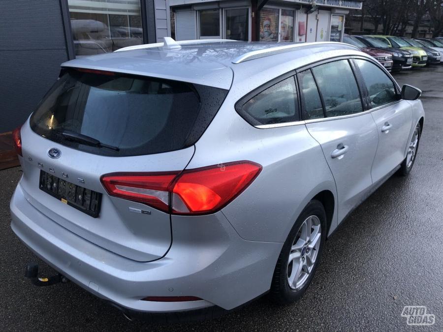 Grey Ford Focus 2021 in Klaipeda, with an engine capacity of 1.00 L and mileage of 177 thousand km for 6999 €, photo 4 on AUTOMOTO.COM.LV