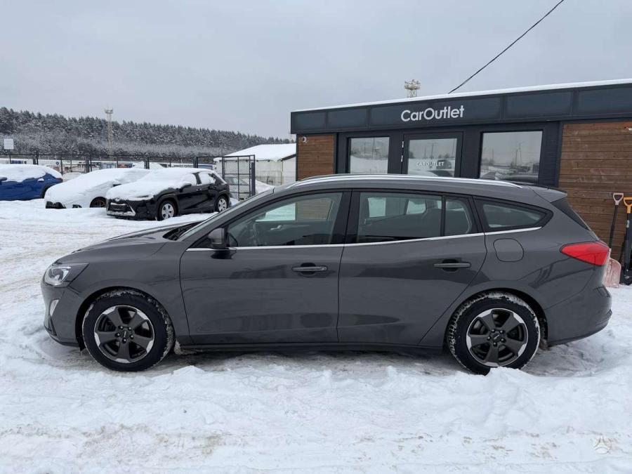 Grey Ford Focus 2021 in Vilnius, with an engine capacity of 1.50 L and mileage of 152 thousand km for 10164 €, photo 3 on AUTOMOTO.COM.LV