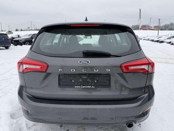 Grey Ford Focus 2021 in Vilnius, with an engine capacity of 1.50 L and mileage of 152 thousand km for 10164 €, photo 5 on AUTOMOTO.COM.LV