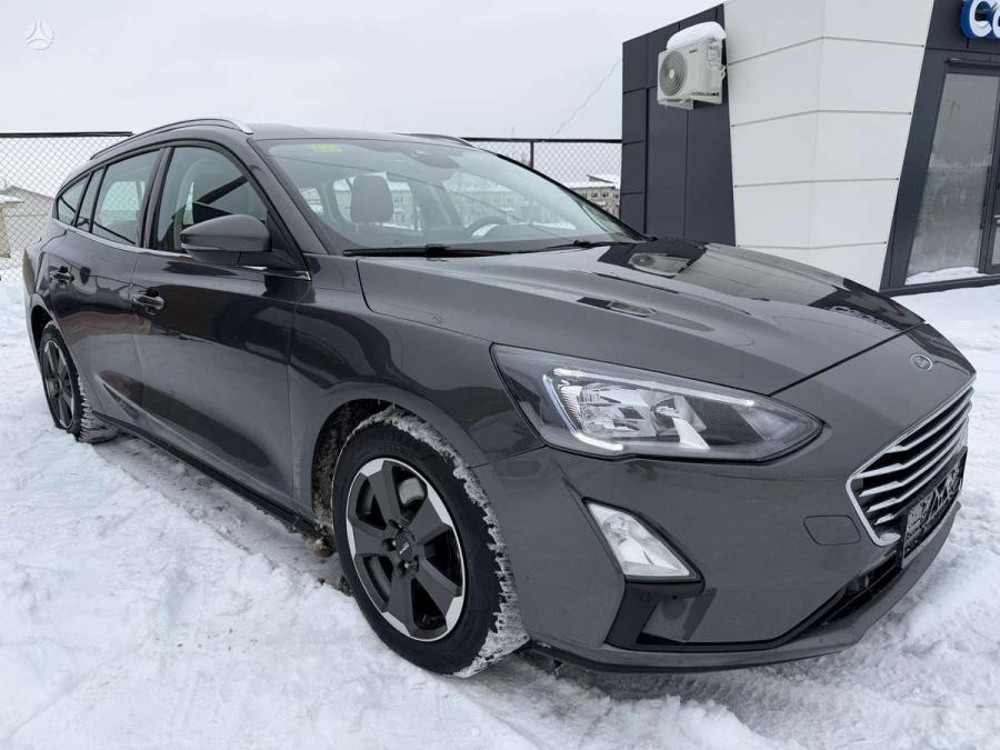 Grey Ford Focus 2021 in Vilnius, with an engine capacity of 1.50 L and mileage of 152 thousand km for 10164 €, photo 8 on AUTOMOTO.COM.LV
