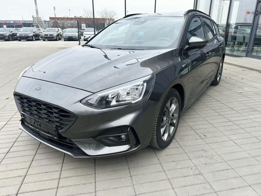 Grey Ford Focus 2021 in Kaunas, with an engine capacity of 1.50 L and mileage of 185 thousand km for 11900 €, photo 1 on AUTOMOTO.COM.LV