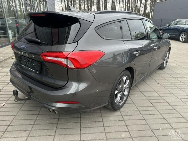 Pelēks Ford Focus 2021 Kauņa, ar dzinēja tilpumu 1.50 L un nobraukumu 185 tūkst. km par 11900 €, foto 3 vietnē AUTOMOTO.COM.LV