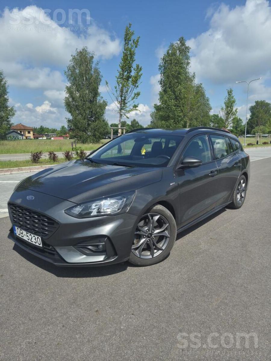 Grey Ford Focus 2021 in Jelgava, with an engine capacity of 2.00 L and mileage of 0 thousand km for 10300 €, photo 1 on AUTOMOTO.COM.LV