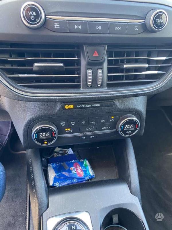 Pelēks Ford Focus 2021 Tauragė, ar dzinēja tilpumu 1.50 L un nobraukumu 257 tūkst. km par 7200 €, foto 5 vietnē AUTOMOTO.COM.LV