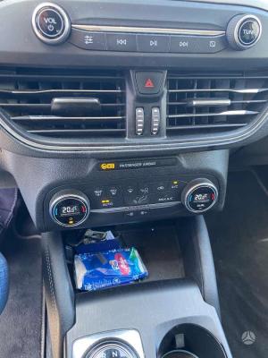 Grey Ford Focus 2021 in Taurage, with an engine capacity of 1.50 L and mileage of 257 thousand km for 7200 €, photo 6 on AUTOMOTO.COM.LV