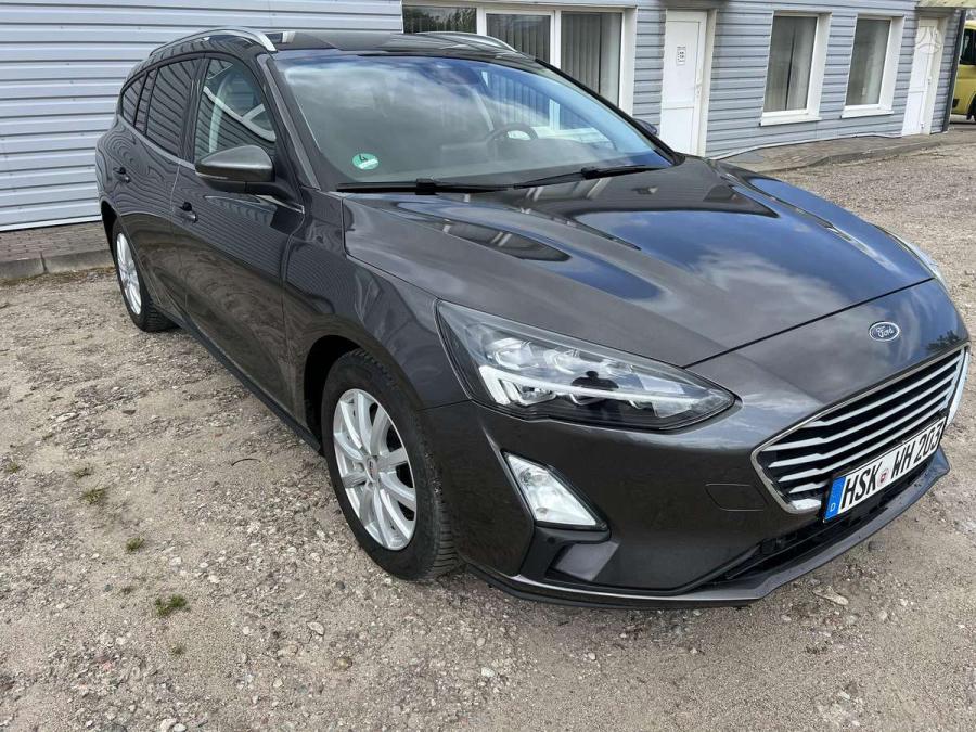 Grey Ford Focus 2021 in Telschi, with an engine capacity of 1.50 L and mileage of 116 thousand km for 10300 €, photo 4 on AUTOMOTO.COM.LV