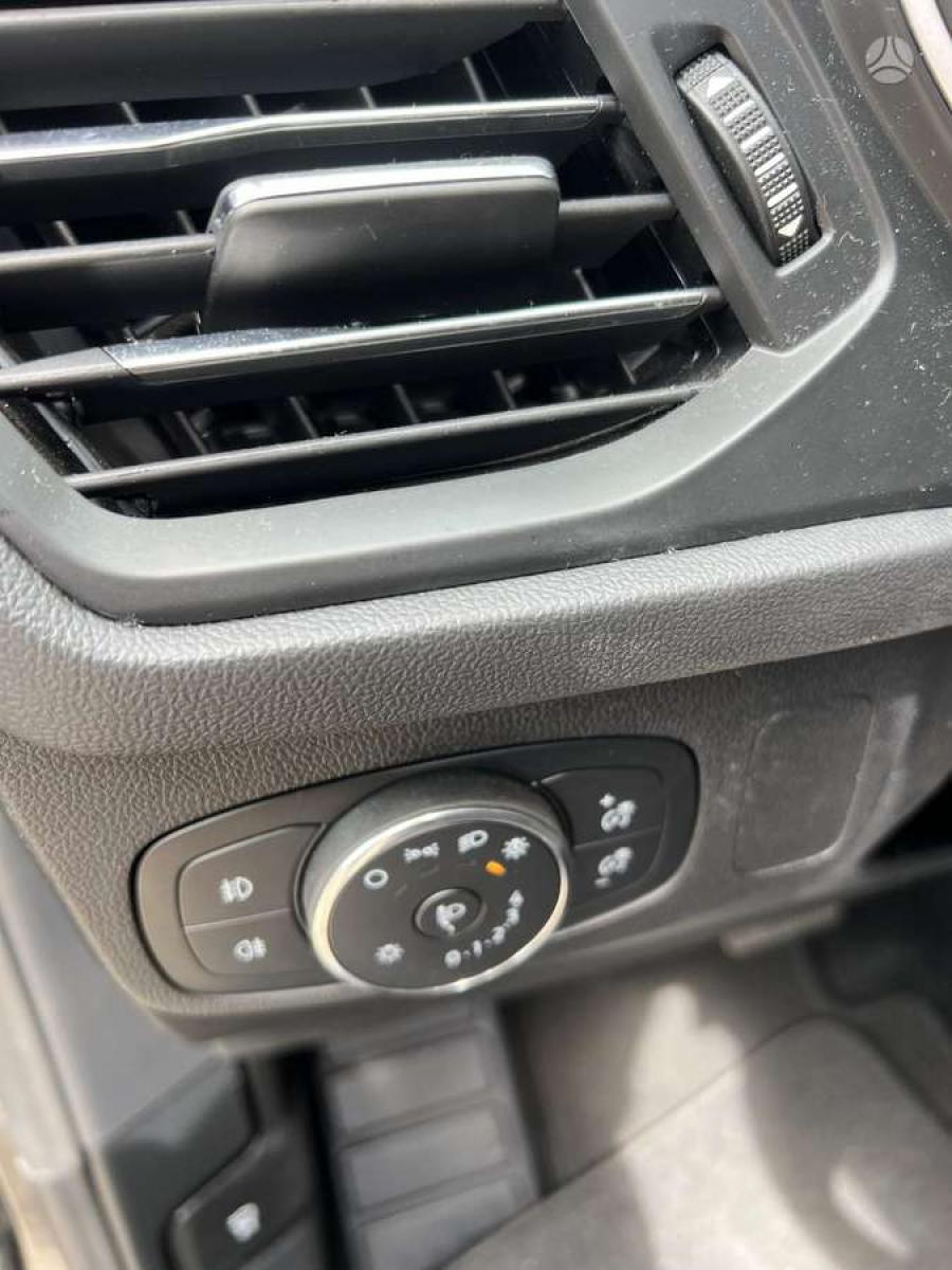 Grey Ford Focus 2021 in Telschi, with an engine capacity of 1.50 L and mileage of 116 thousand km for 10300 €, photo 13 on AUTOMOTO.COM.LV