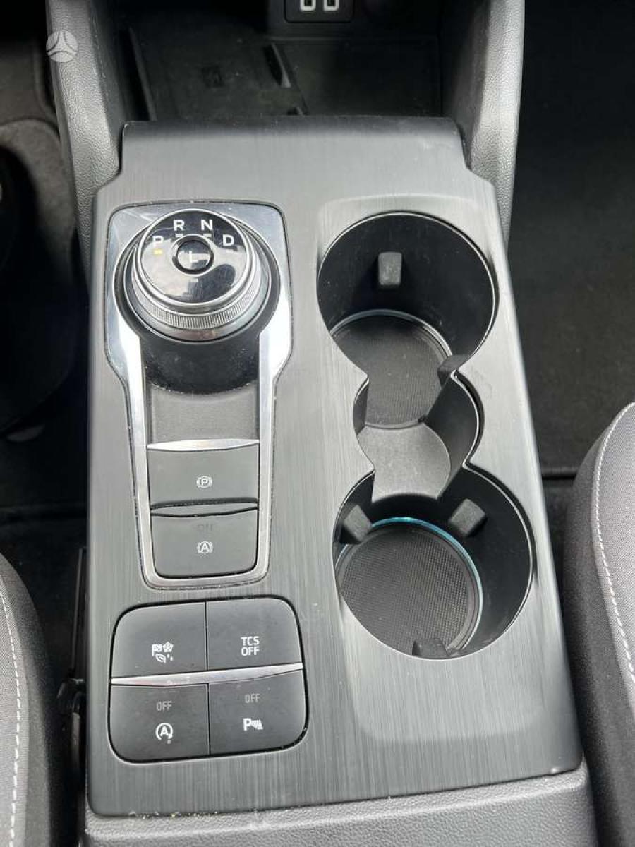 Grey Ford Focus 2021 in Telschi, with an engine capacity of 1.50 L and mileage of 116 thousand km for 10300 €, photo 14 on AUTOMOTO.COM.LV