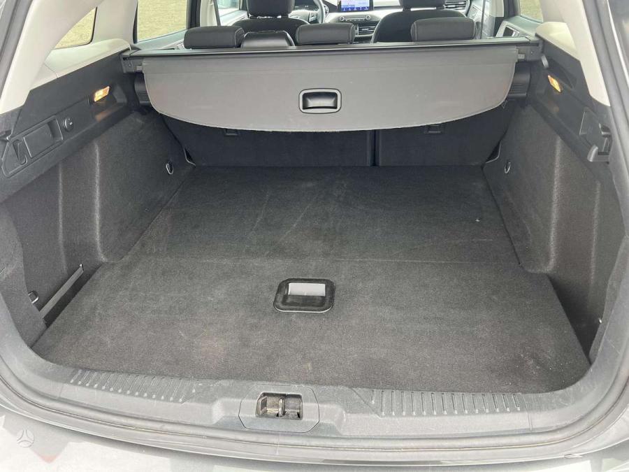 Grey Ford Focus 2021 in Telschi, with an engine capacity of 1.50 L and mileage of 116 thousand km for 10300 €, photo 22 on AUTOMOTO.COM.LV