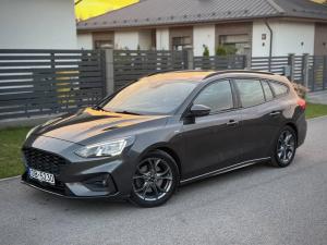 Grey Ford Focus 2021 in Jelgava, with an engine capacity of 2.00 L and mileage of 271 thousand km for 10200 €, photo  on AUTOMOTO.COM.LV