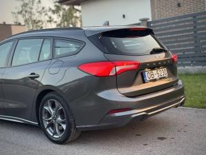 Grey Ford Focus 2021 in Jelgava, with an engine capacity of 2.00 L and mileage of 271 thousand km for 10200 €, photo 5 on AUTOMOTO.COM.LV