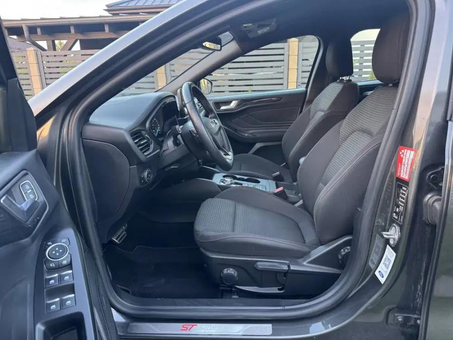 Grey Ford Focus 2021 in Jelgava, with an engine capacity of 2.00 L and mileage of 271 thousand km for 10200 €, photo 11 on AUTOMOTO.COM.LV