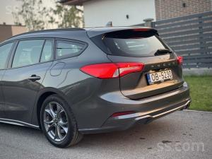 Pelēks Ford Focus 2021 Jelgava, ar dzinēja tilpumu 2.00 L un nobraukumu 271 tūkst. km par 10200 €, foto 5 vietnē AUTOMOTO.COM.LV