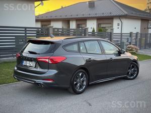 Pelēks Ford Focus 2021 Jelgava, ar dzinēja tilpumu 2.00 L un nobraukumu 271 tūkst. km par 10200 €, foto 9 vietnē AUTOMOTO.COM.LV
