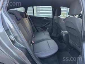 Pelēks Ford Focus 2021 Jelgava, ar dzinēja tilpumu 2.00 L un nobraukumu 271 tūkst. km par 10200 €, foto 13 vietnē AUTOMOTO.COM.LV