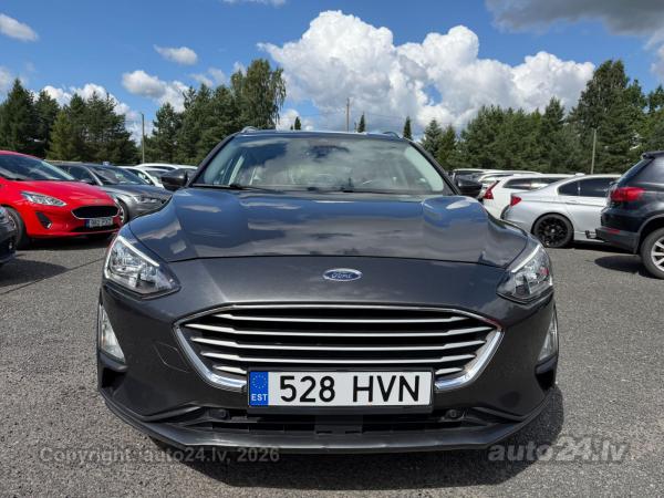 Ford Focus 2021 Tartu vietnē Pelēks Ford Focus 2021 Tartu, ar dzinēja tilpumu 1.00 L un nobraukumu 176 tūkst. km par 10900 €, foto 4 vietnē AUTOMOTO.COM.LV