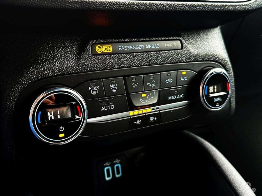 Pelēks Ford Focus 2021 Kauņa, ar dzinēja tilpumu 1.00 L un nobraukumu 176 tūkst. km par 8900 €, foto 14 vietnē AUTOMOTO.COM.LV