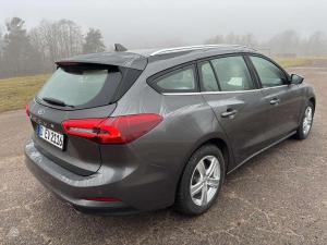 Grey Ford Focus 2022 in Kaunas, with an engine capacity of 1.50 L and mileage of 103 thousand km for 13492 €, photo 4 on AUTOMOTO.COM.LV