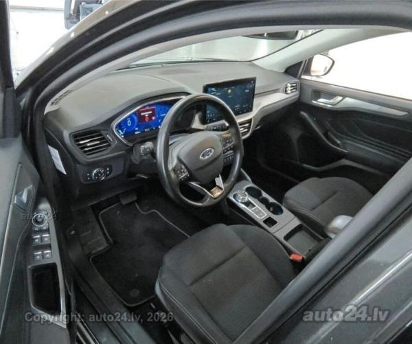 Grey Ford Focus 2022 in Tallinn, with an engine capacity of 1.50 L and mileage of 157 thousand km for 14800 €, photo 7 on AUTOMOTO.COM.LV