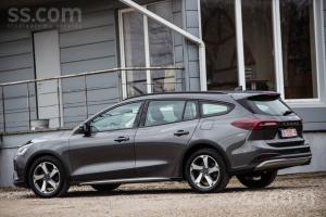 Pelēks Ford Focus 2022 Tukums, ar dzinēja tilpumu 1.50 L un nobraukumu 177 tūkst. km par 14990 €, foto 4 vietnē AUTOMOTO.COM.LV