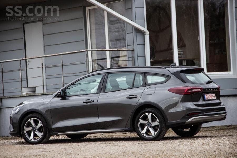 Pelēks Ford Focus 2022 Tukums, ar dzinēja tilpumu 1.50 L un nobraukumu 177 tūkst. km par 14990 €, foto 4 vietnē AUTOMOTO.COM.LV