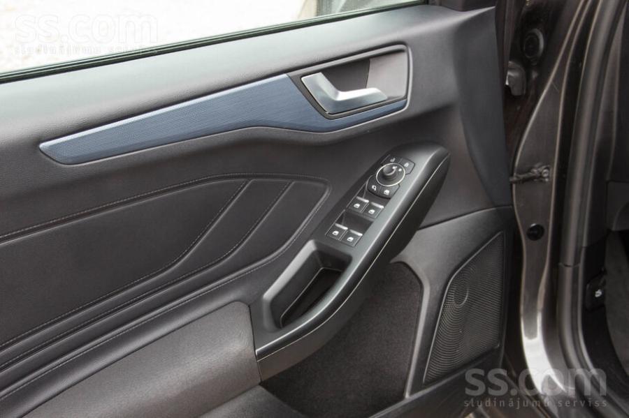Pelēks Ford Focus 2022 Tukums, ar dzinēja tilpumu 1.50 L un nobraukumu 177 tūkst. km par 14990 €, foto 10 vietnē AUTOMOTO.COM.LV