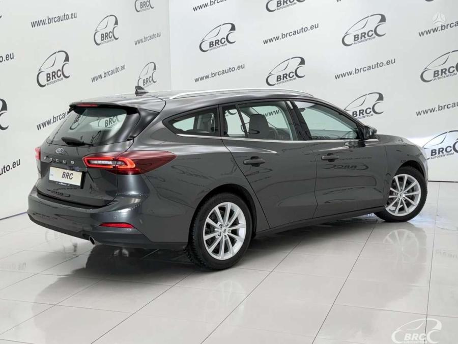 Grey Ford Focus 2022 in Vilnius, with an engine capacity of 1.50 L and mileage of 40 thousand km for 11500 €, photo 4 on AUTOMOTO.COM.LV