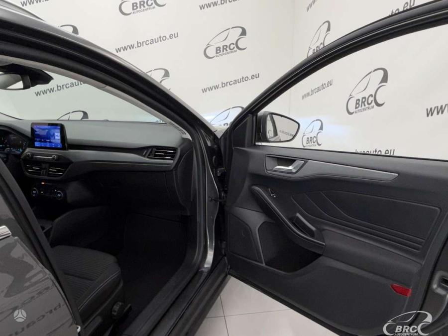Grey Ford Focus 2022 in Vilnius, with an engine capacity of 1.50 L and mileage of 40 thousand km for 11500 €, photo 10 on AUTOMOTO.COM.LV