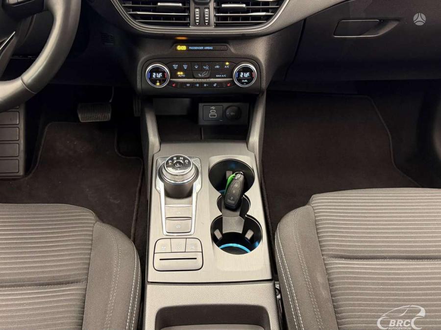 Grey Ford Focus 2022 in Vilnius, with an engine capacity of 1.50 L and mileage of 40 thousand km for 11500 €, photo 19 on AUTOMOTO.COM.LV