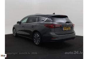 Pelēks Ford Focus 2022 Tallina, ar dzinēja tilpumu 1.00 L un nobraukumu 190 tūkst. km par 12650 €, foto 4 vietnē AUTOMOTO.COM.LV