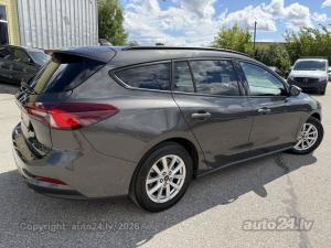 Grey Ford Focus 2022 in Tartu, with an engine capacity of 1.50 L and mileage of 151 thousand km for 13399 €, photo 5 on AUTOMOTO.COM.LV