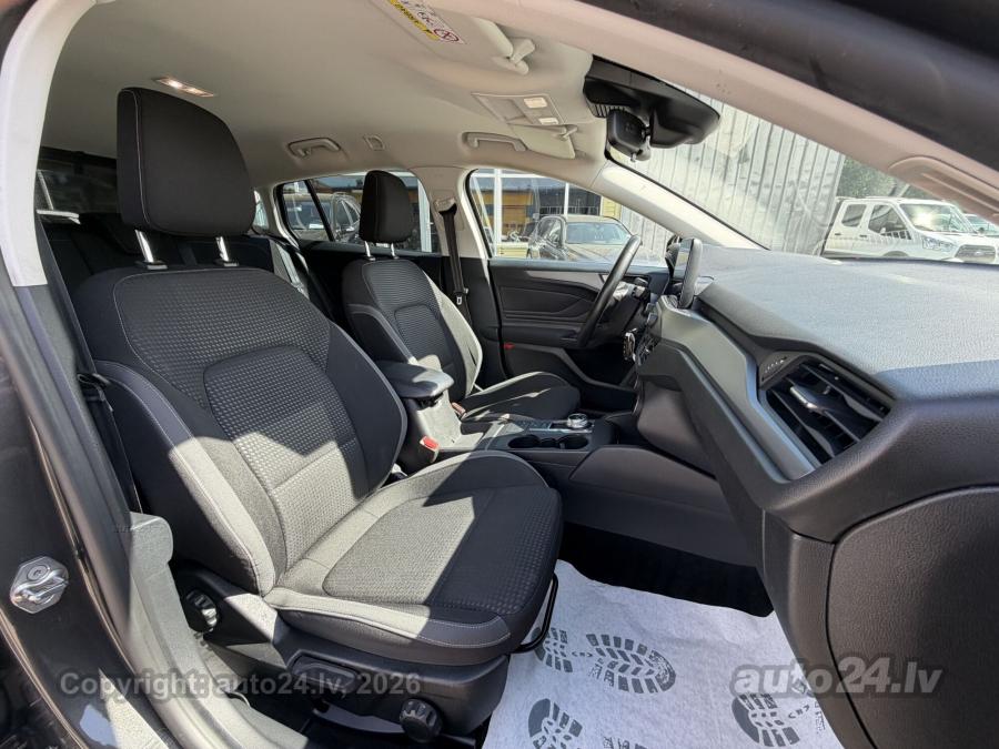 Grey Ford Focus 2022 in Tartu, with an engine capacity of 1.50 L and mileage of 151 thousand km for 13399 €, photo 9 on AUTOMOTO.COM.LV