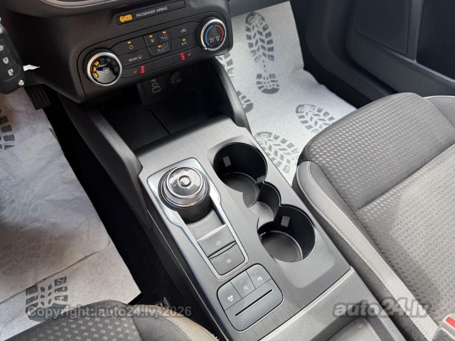 Grey Ford Focus 2022 in Tartu, with an engine capacity of 1.50 L and mileage of 151 thousand km for 13399 €, photo 21 on AUTOMOTO.COM.LV