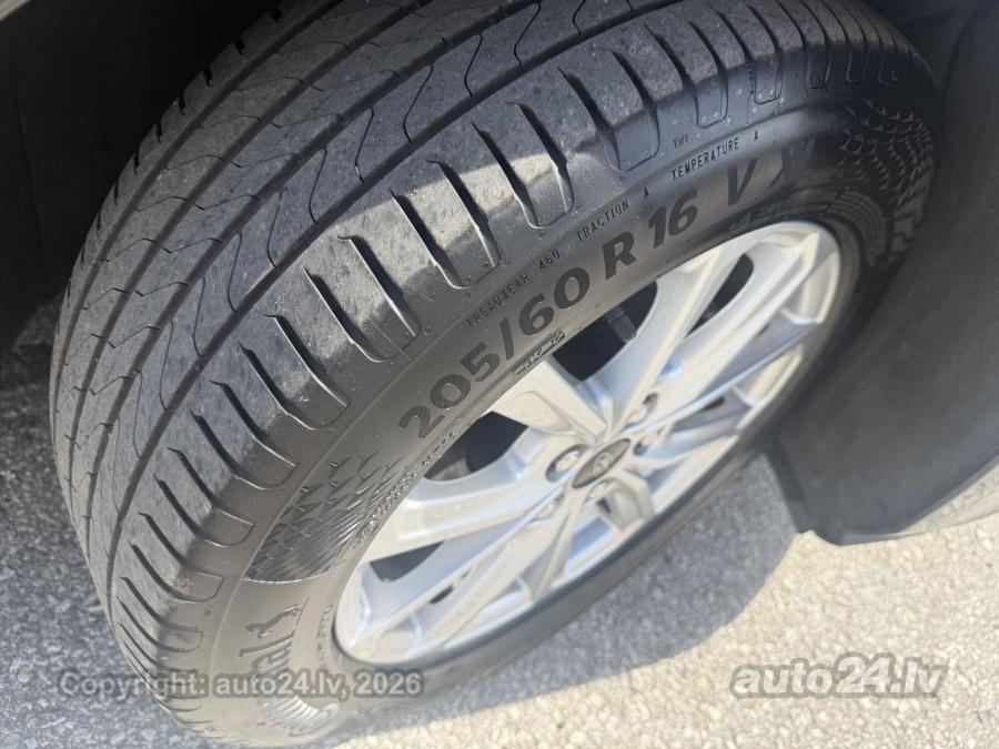 Grey Ford Focus 2022 in Tartu, with an engine capacity of 1.50 L and mileage of 151 thousand km for 13399 €, photo 27 on AUTOMOTO.COM.LV