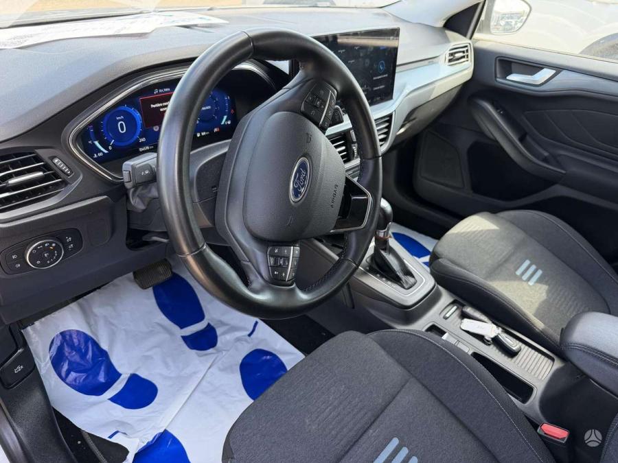 Grey Ford Focus 2022 in Vilnius, with an engine capacity of 1.00 L and mileage of 155 thousand km for 11490 €, photo 14 on AUTOMOTO.COM.LV