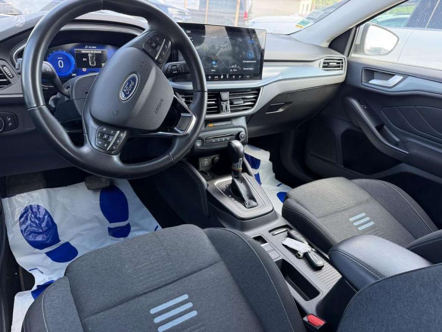 Grey Ford Focus 2022 in Vilnius, with an engine capacity of 1.00 L and mileage of 155 thousand km for 11490 €, photo 17 on AUTOMOTO.COM.LV