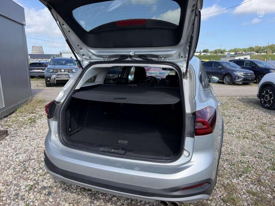 Grey Ford Focus 2022 in Vilnius, with an engine capacity of 1.00 L and mileage of 155 thousand km for 11490 €, photo 18 on AUTOMOTO.COM.LV