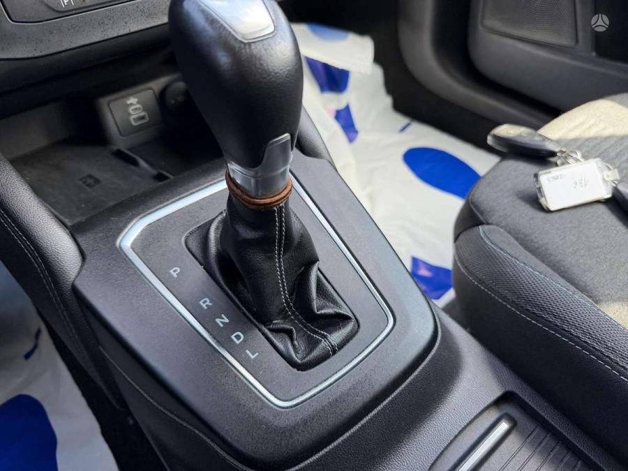 Grey Ford Focus 2022 in Vilnius, with an engine capacity of 1.00 L and mileage of 155 thousand km for 11490 €, photo 28 on AUTOMOTO.COM.LV
