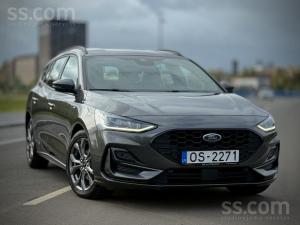 Grey Ford Focus 2022 in Riga, with an engine capacity of 1.00 L and mileage of 83 thousand km for 15900 €, photo  on AUTOMOTO.COM.LV